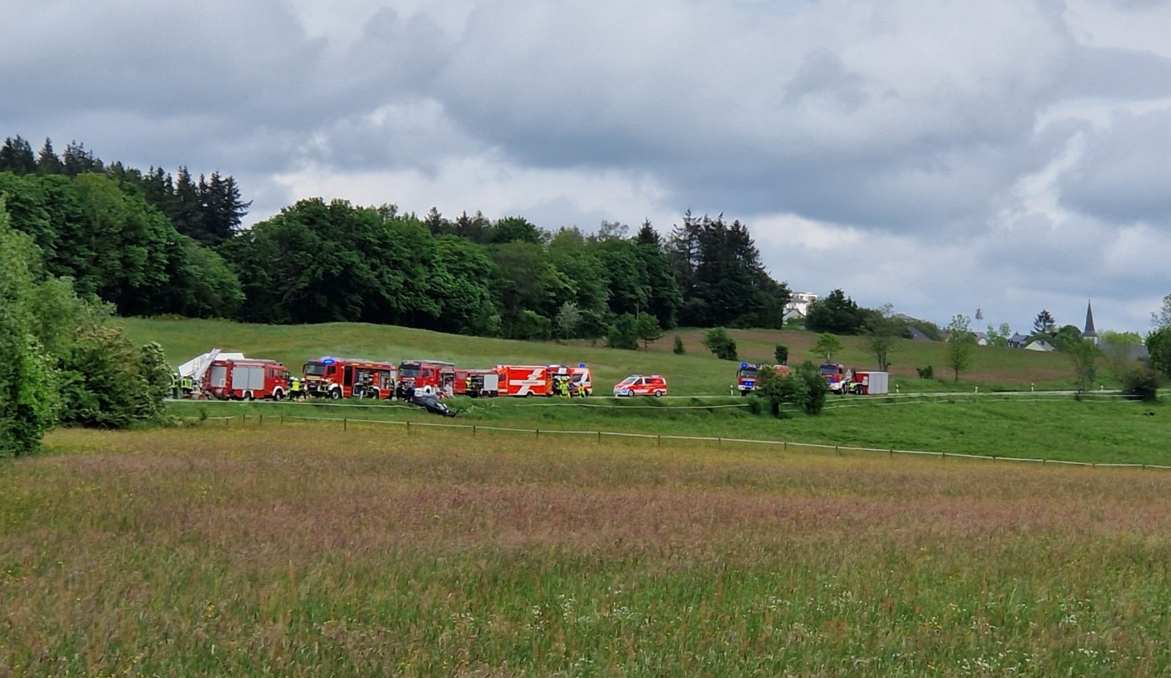 Schwerer Frontalcrash auf B268 bei Pellingen - Strecke derzeit ...